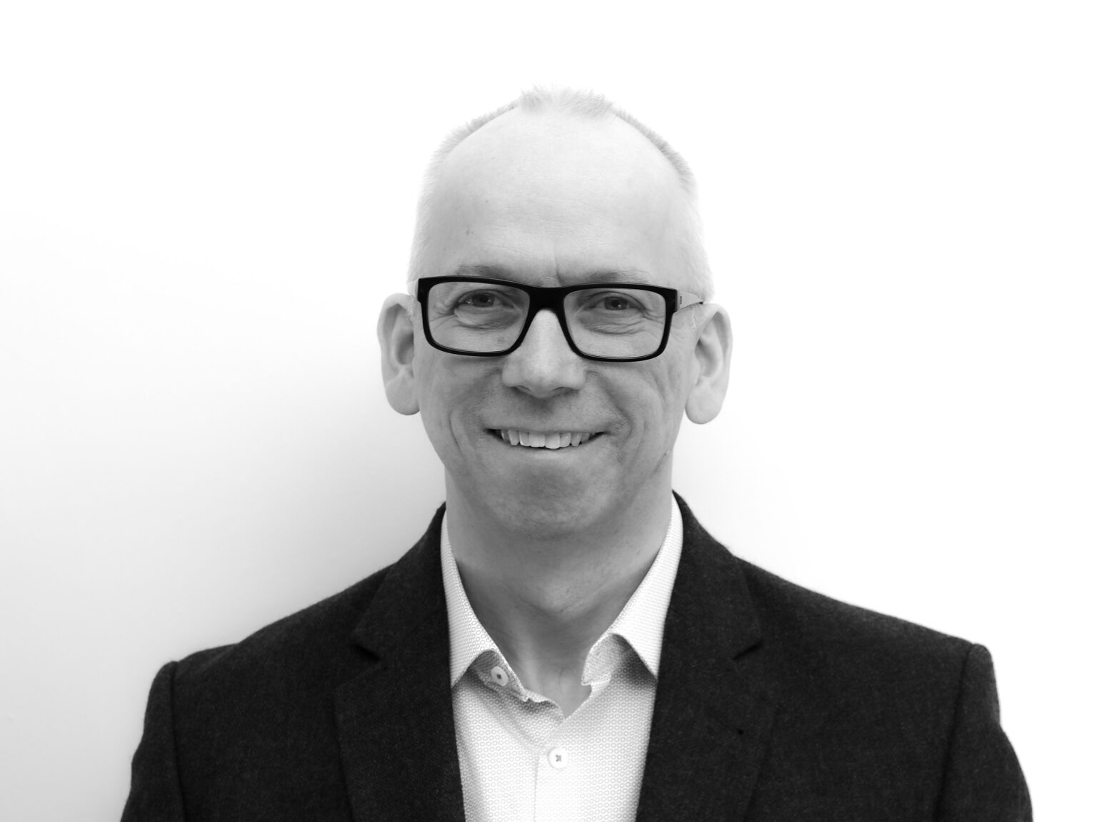 Oliver Gadsby Joins Amnet Content Source as Publishing Advisor